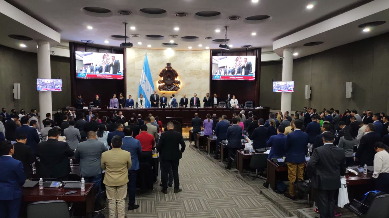 No hay consenso, los jefes de bancada se reúnen el lunes